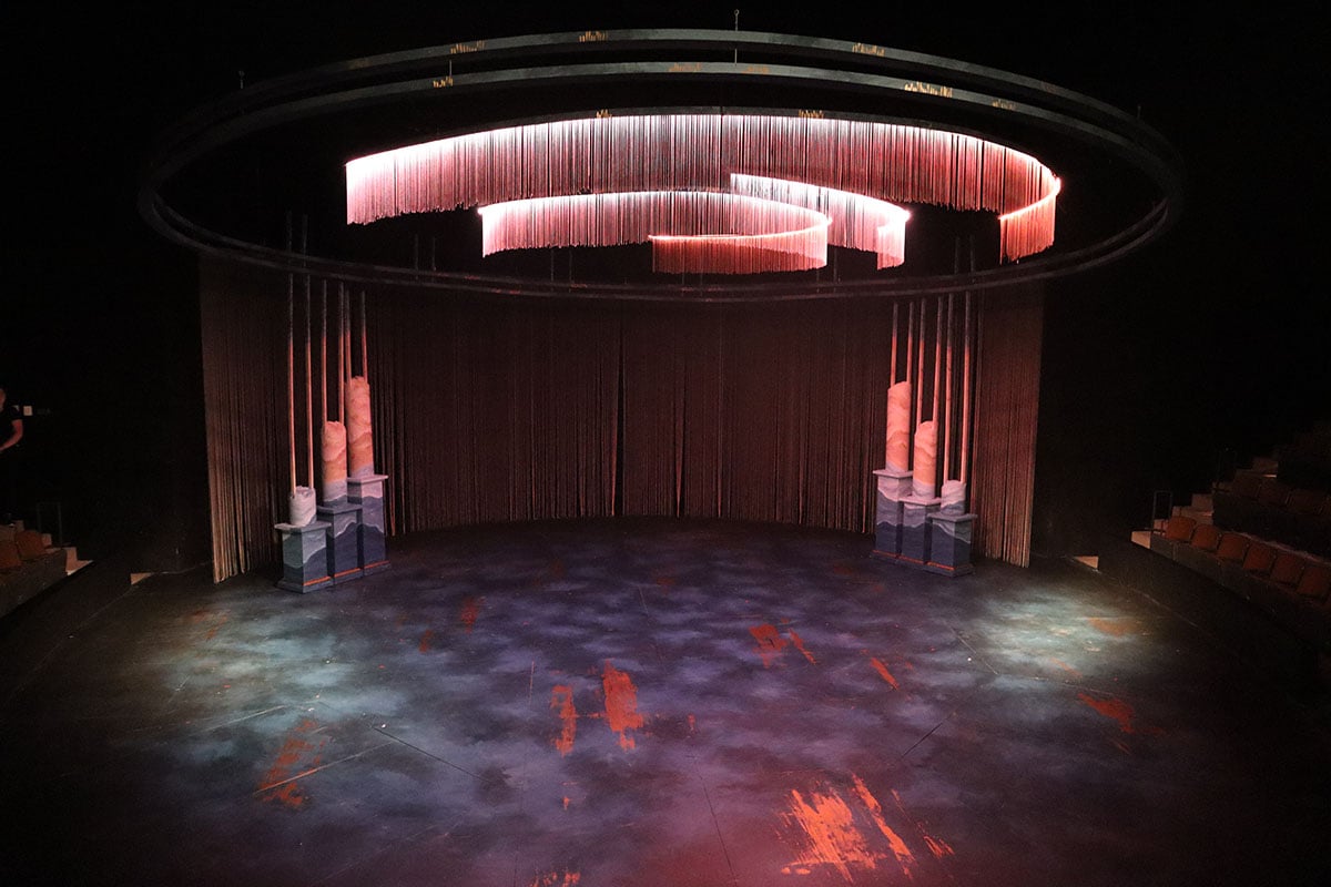 A Modern Twist Using Metallic Gold Paint